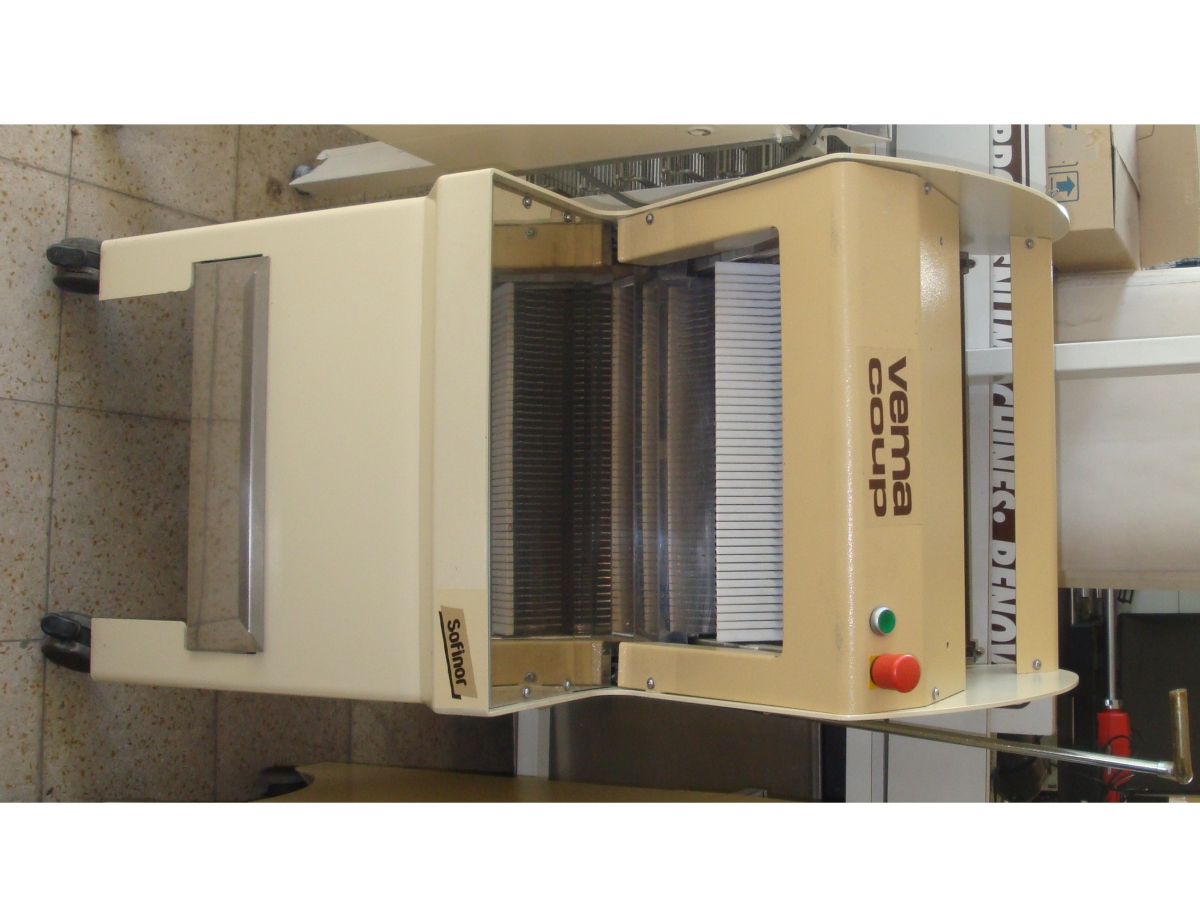 Broodsnijmachine SOFINOR 9 mm halfautom. (Verkocht) (Tweedehands ...