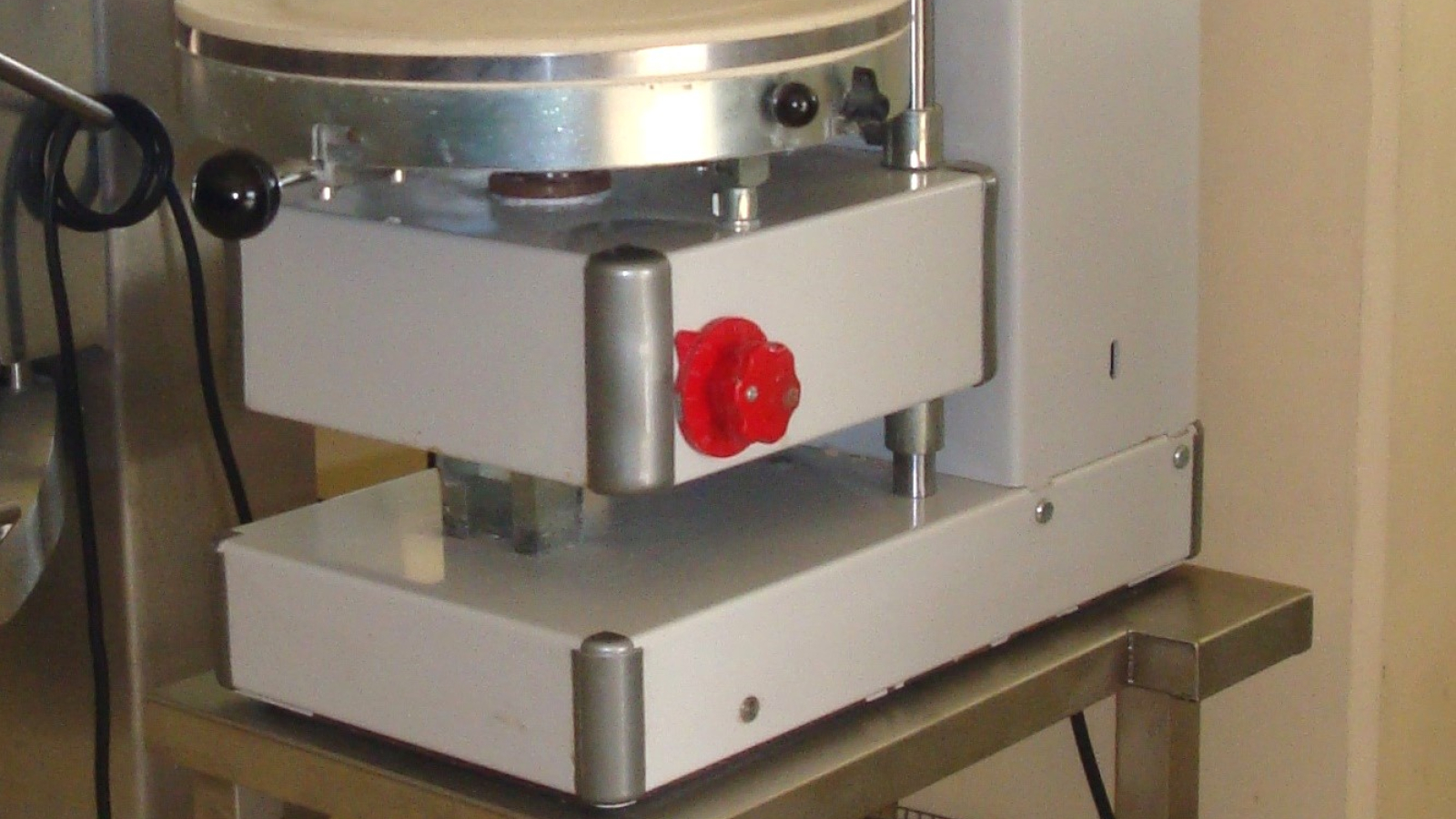 MACHINE A PIZZA ,façonneuse, type Sprizza SPZ40 NOUVEAU | Machinery ...