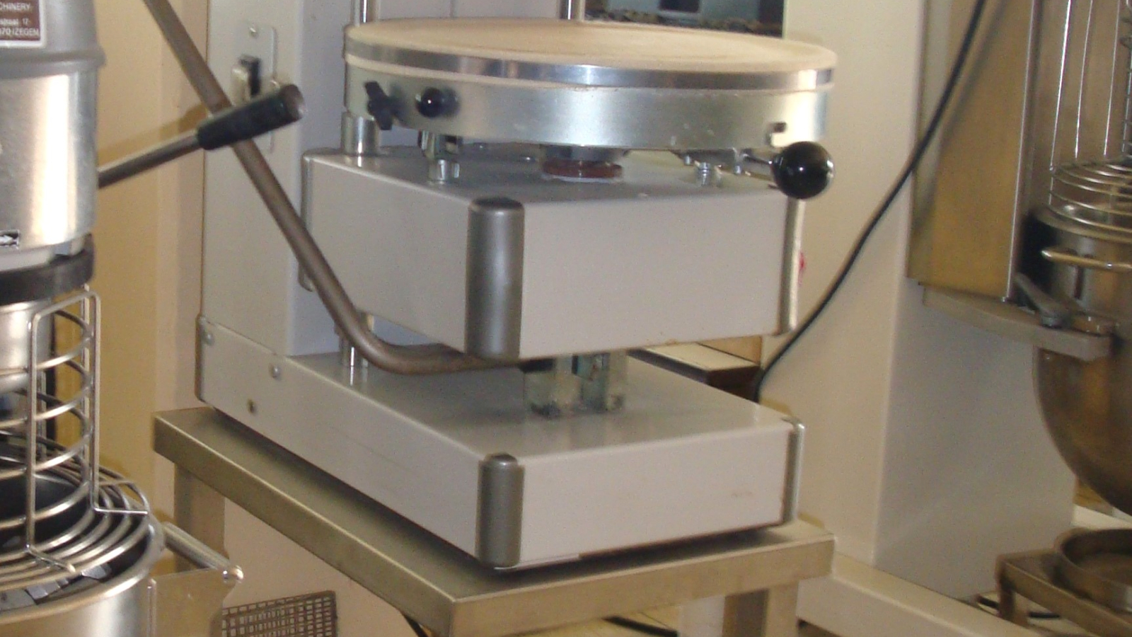 MACHINE A PIZZA ,façonneuse, type Sprizza SPZ40 NOUVEAU | Machinery ...